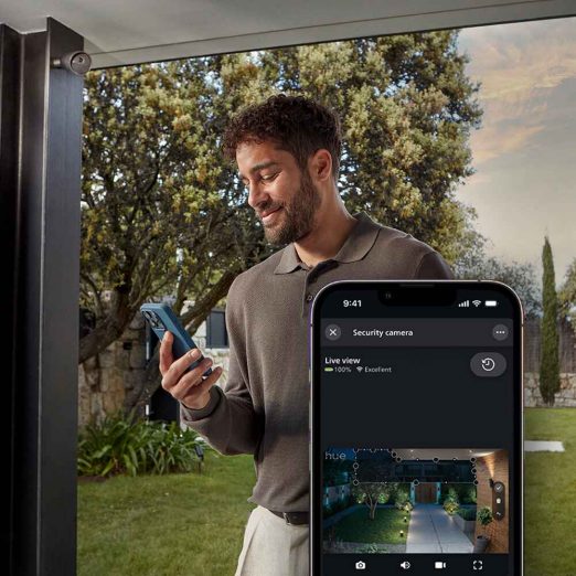 Philips Hue 2K desktop security camera – black | Philips Hue UK