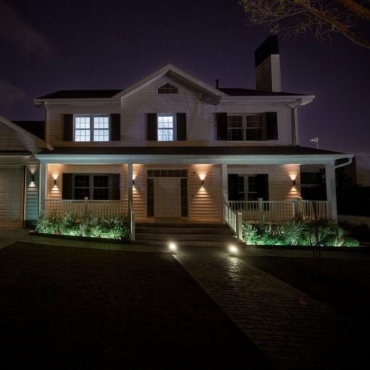 Security lighting guide: protect your home | Philips Hue