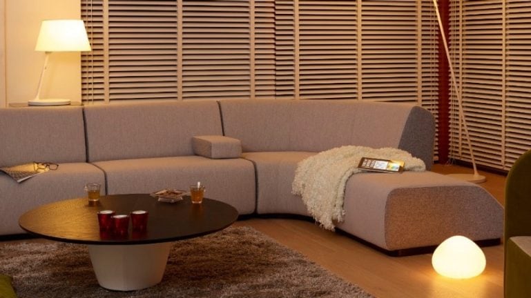 6 small living room lighting ideas | Philips Hue