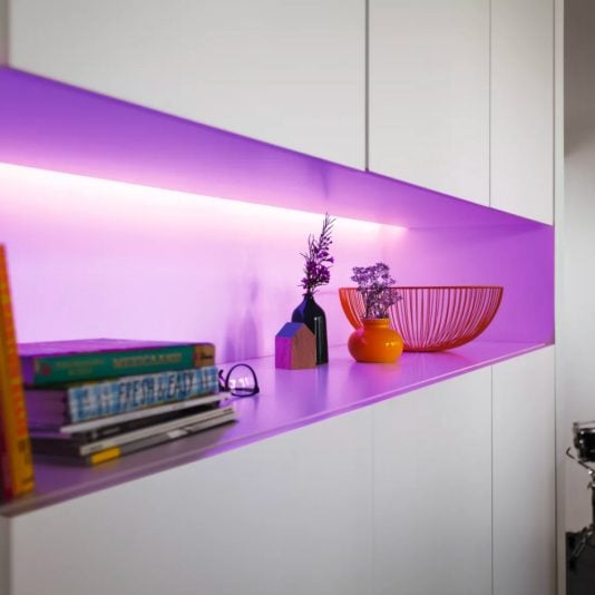 What is smart lighting? A complete guide | Philips Hue