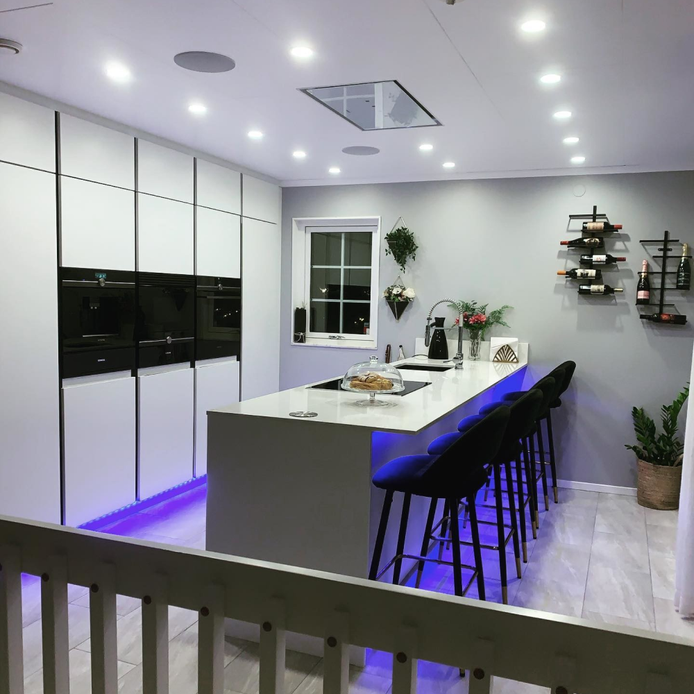 Redecorate your kitchen with smart lighting | Philips Hue US