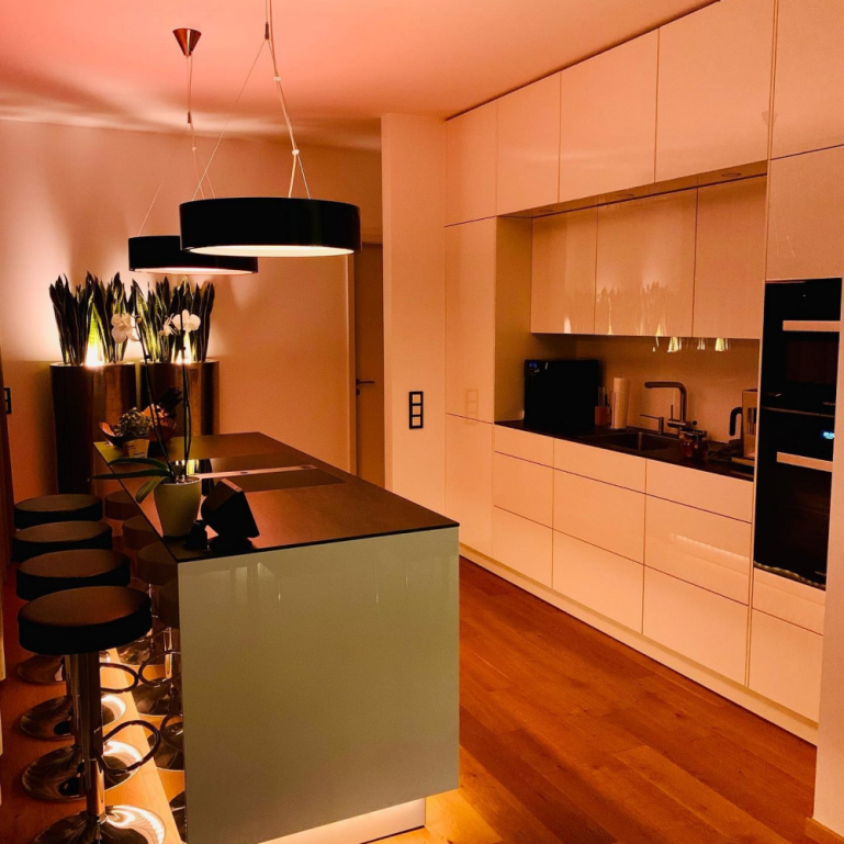 Redecorate your kitchen with smart lighting | Philips Hue US