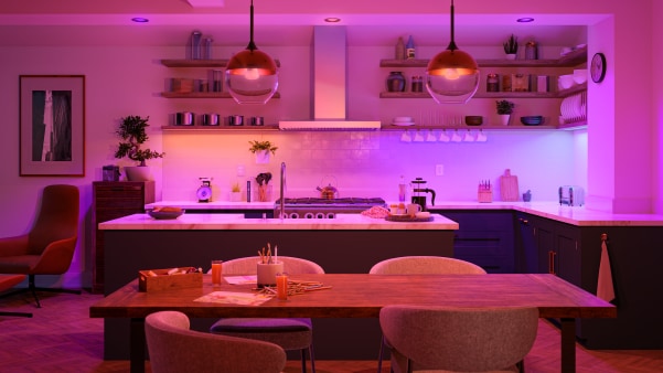 Redecorate your kitchen with smart lighting | Philips Hue